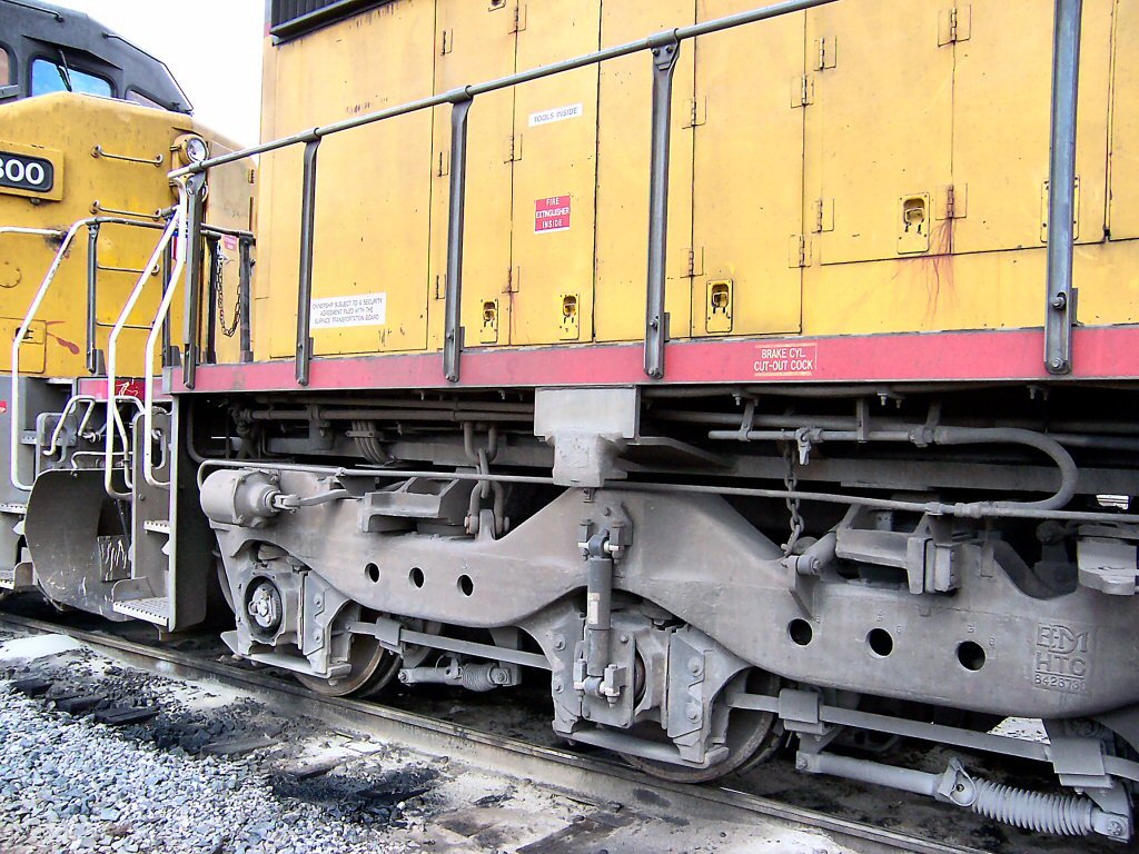 UP 2231 rear truck closeup